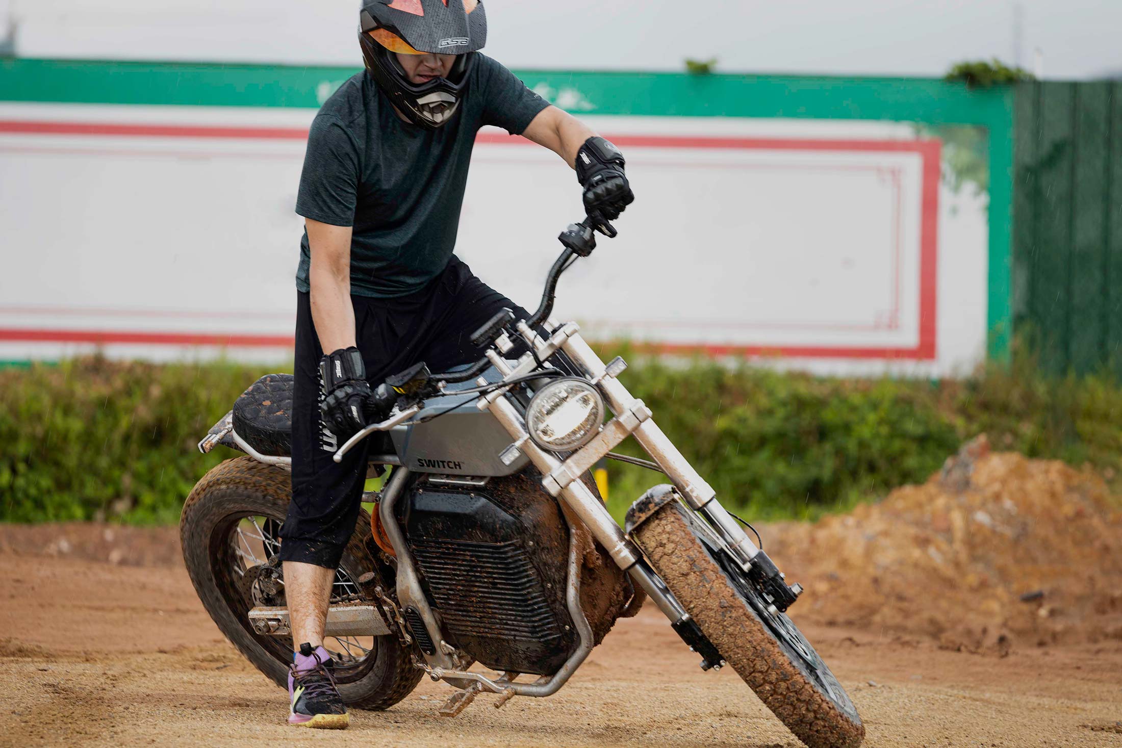 Switch Motorcycles | eSCRAMBLER™ Electric Motorcycle
